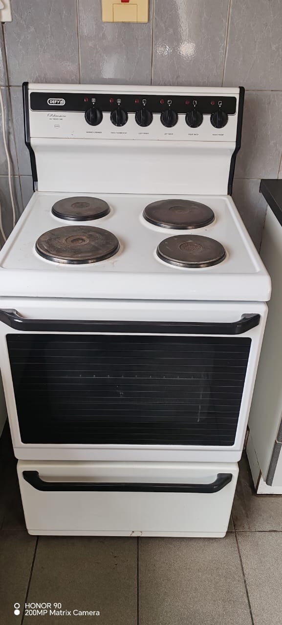 Defy Stove | Junk Mail Marketplace