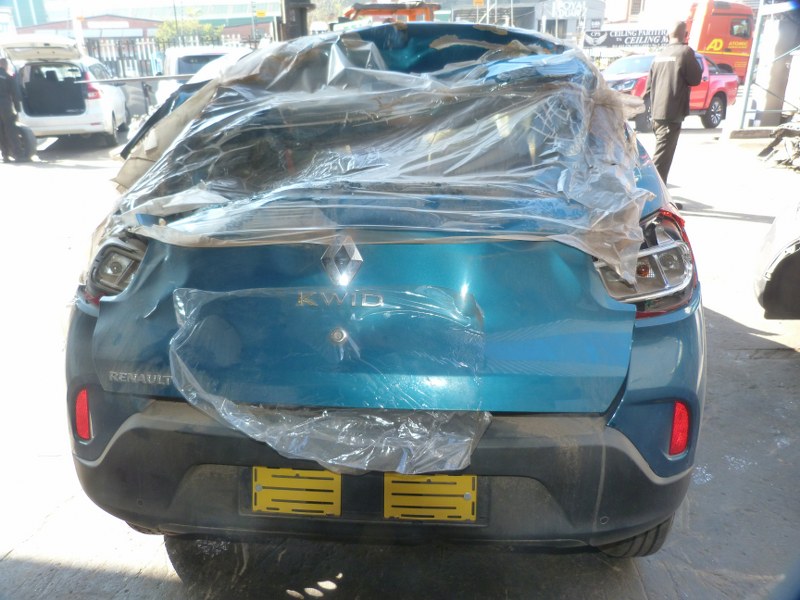 Renault Kwid 1.0 Dynamique AT Green - 2024 STRIPPING FOR SPARES | Junk Mail