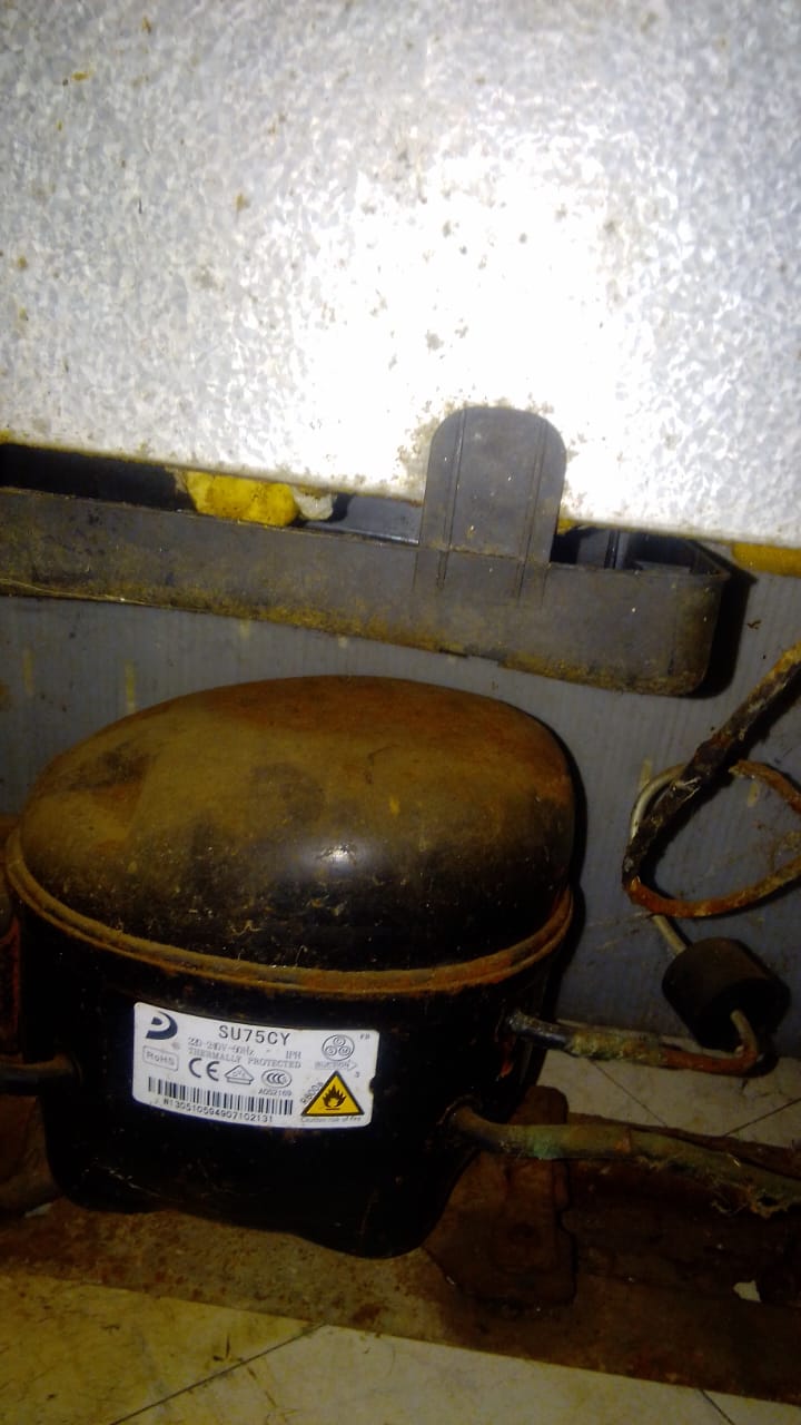 Hisense Compressor and the glass doors | Junk Mail