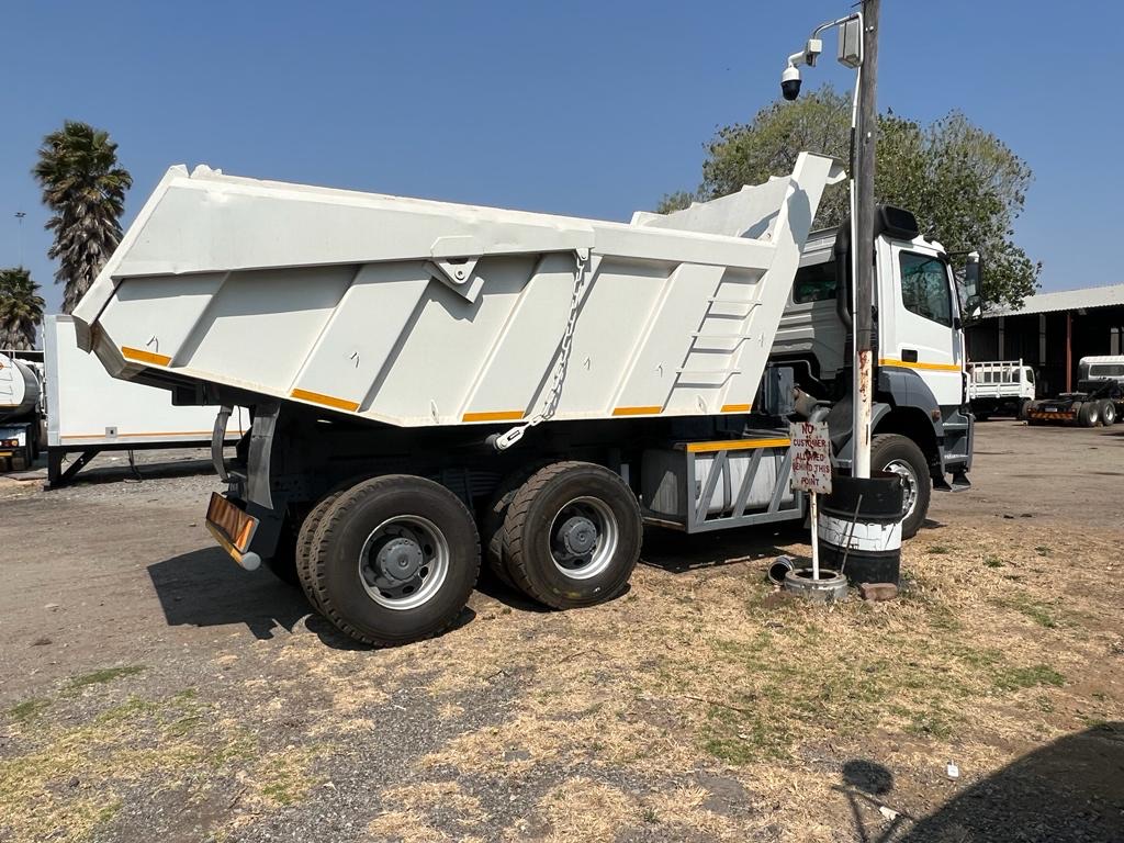 2011 Get this : 2011 Mercedes Benz Axor 10 Cube Tipper Truck On Sale ...