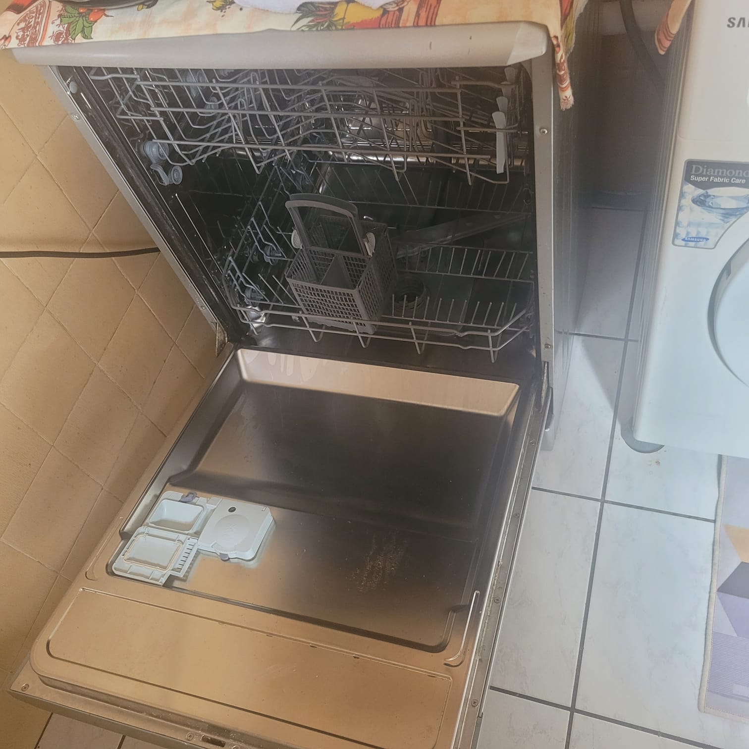 Defy dishwasher ddw169 for sale | Junk Mail Marketplace