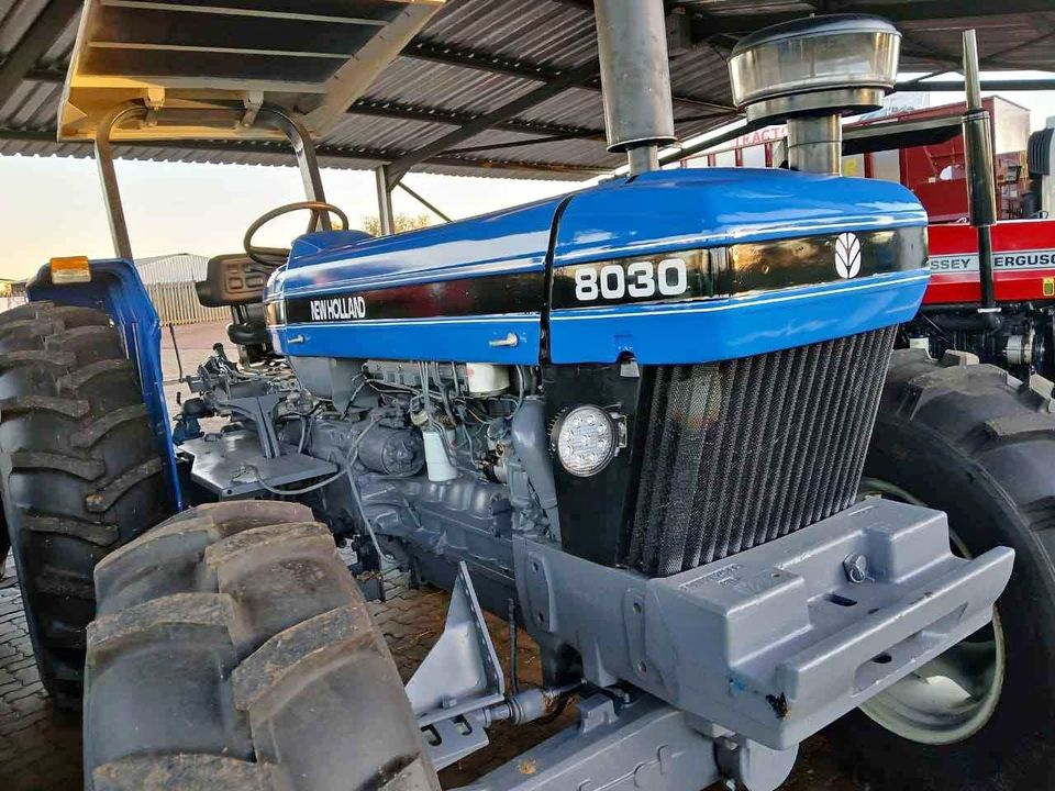 New Holland 8030 4WD In Immaculate condition | Junk Mail
