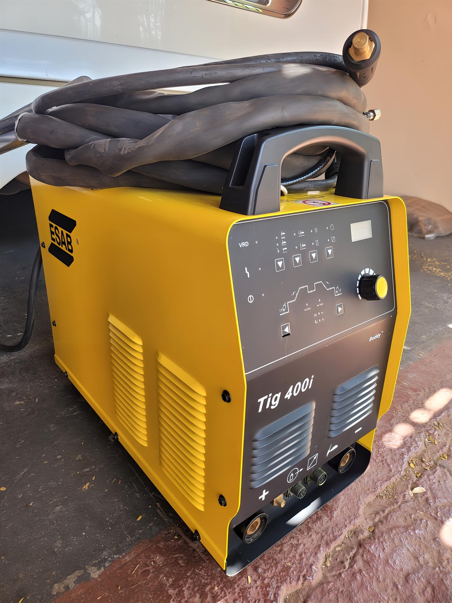 ESAB Heavy Duty Inverter welder | Junk Mail Marketplace