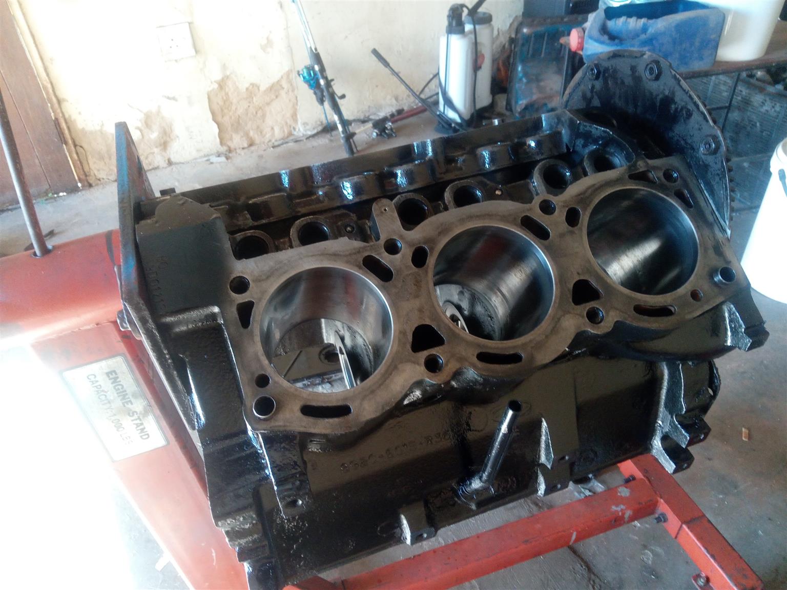 Ford V6 engine | Junk Mail