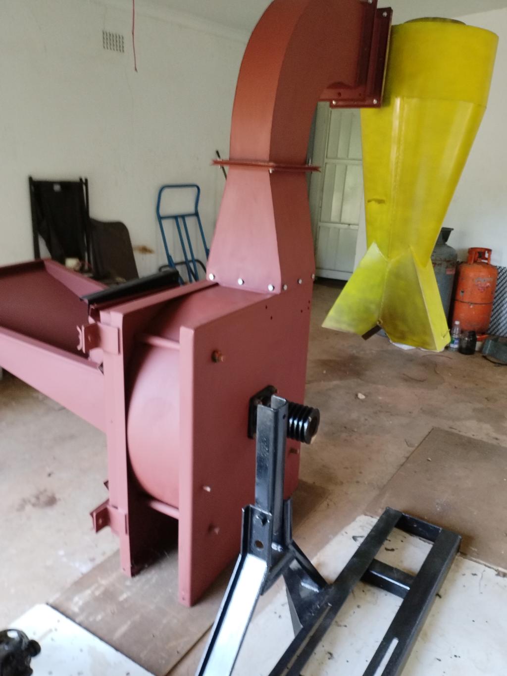 Drotsky Hammer Mill (PTO driven) incl assembly diagrams | Junk Mail ...