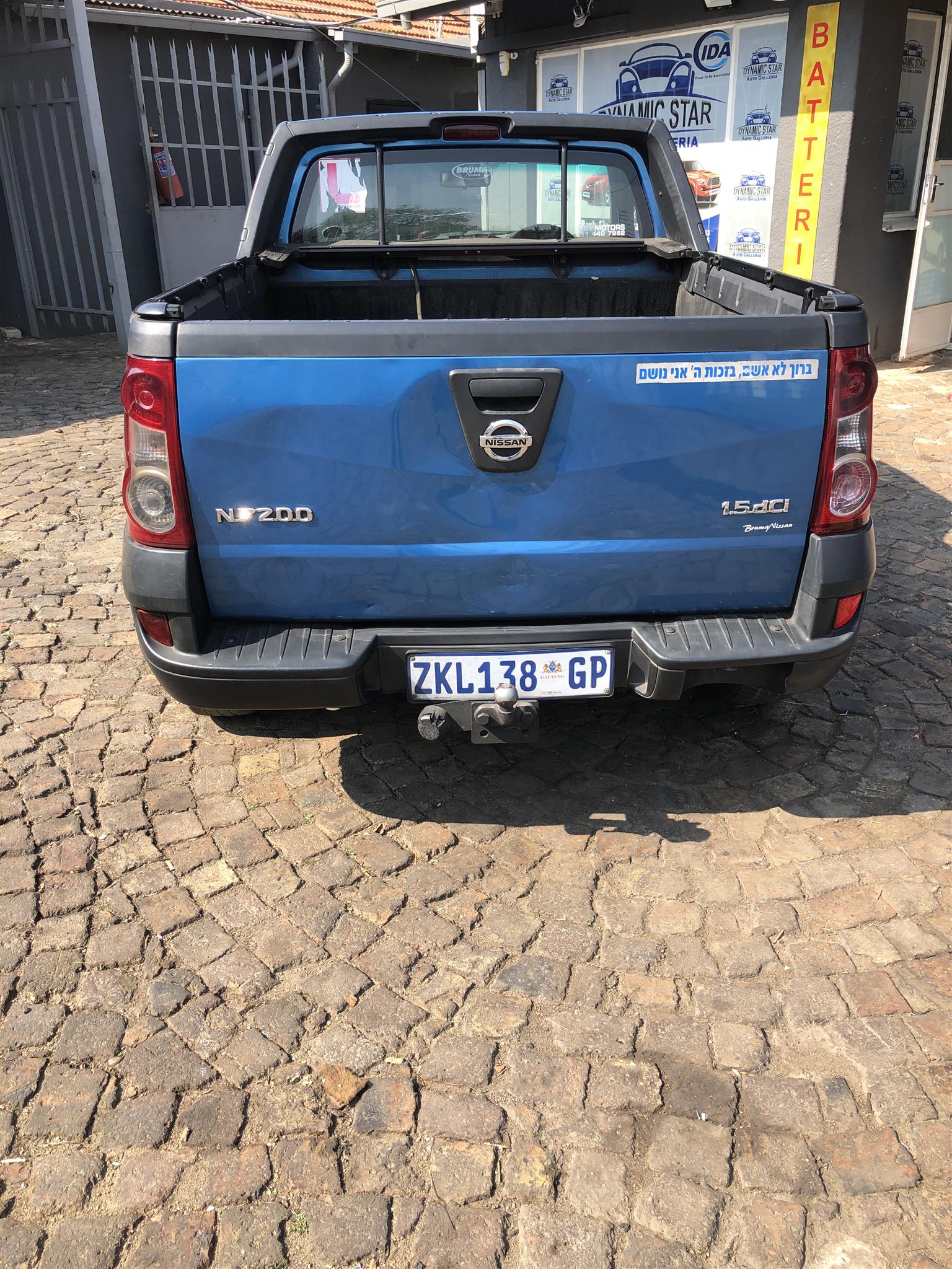 nissan np 200 | Junk Mail