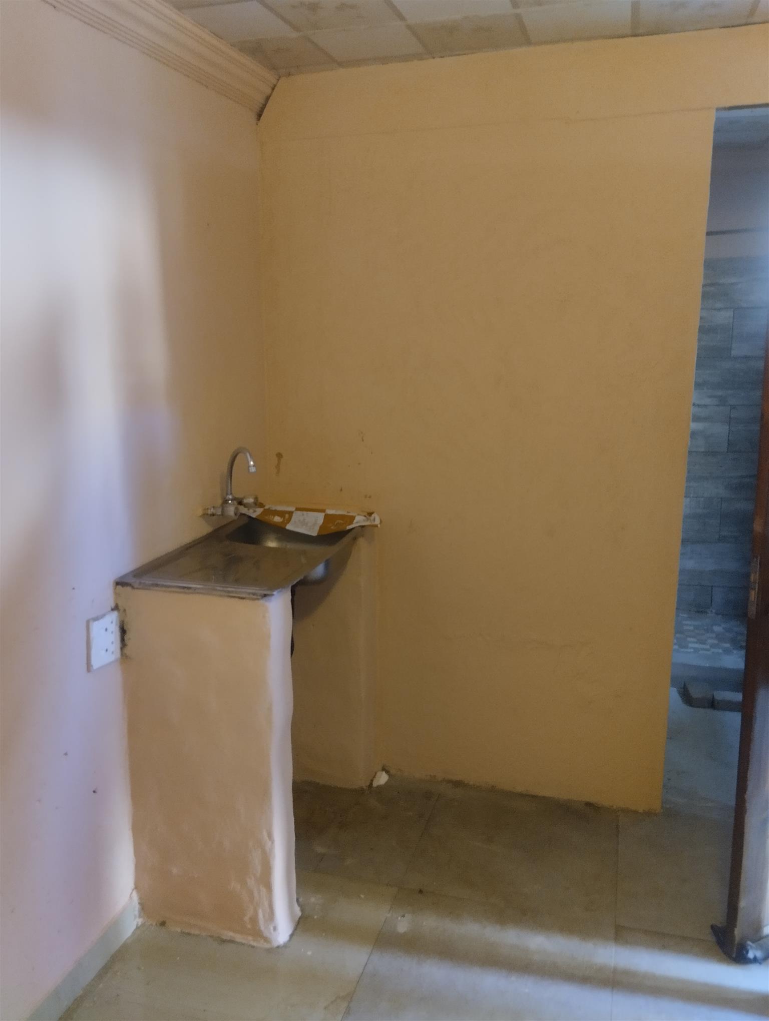 Affordable Bachelor at Clayville ext45 up for Rental | Junk Mail
