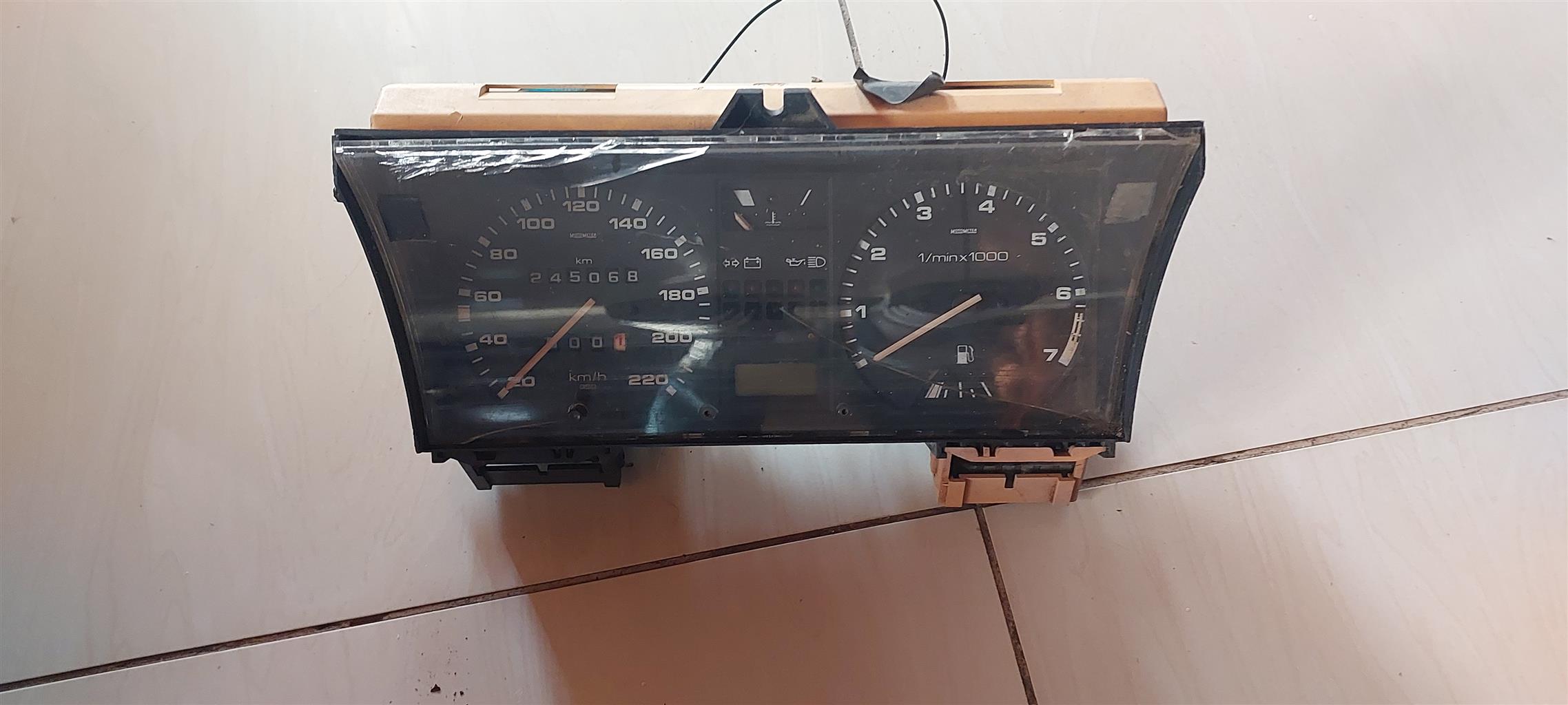 Vw Golf Mk2 dash cluster unit for sale | Junk Mail Marketplace