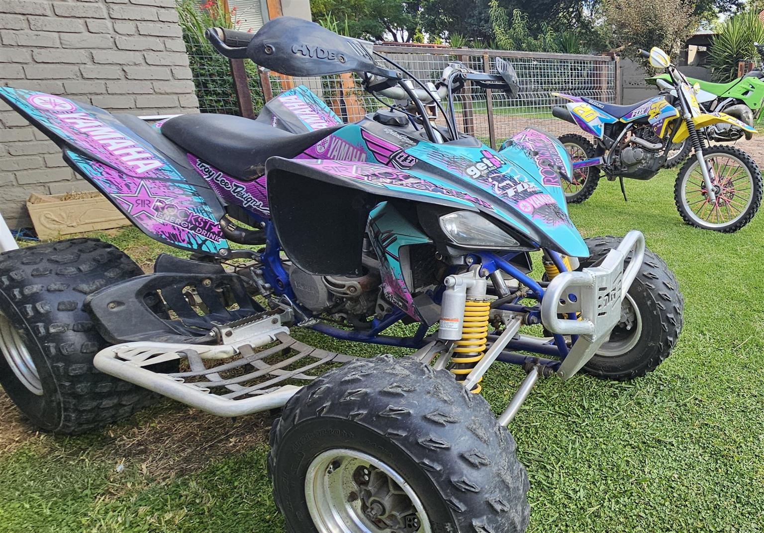 Offroad Bikes Yamaha YFZ 450 and Suzuki DRZ 125 | Junk Mail Marketplace