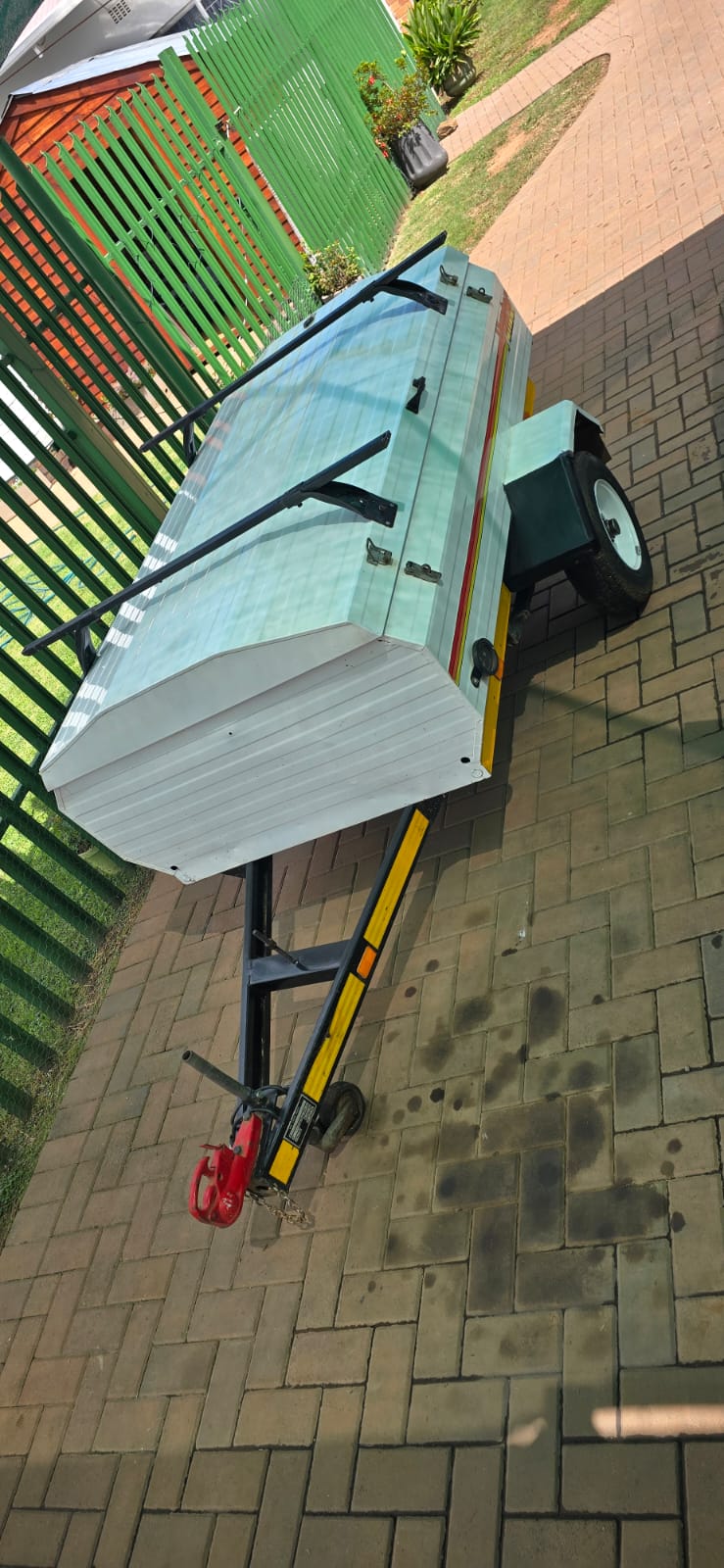 Venter trailer 6foot elite with roof rack in good condition | Junk Mail ...