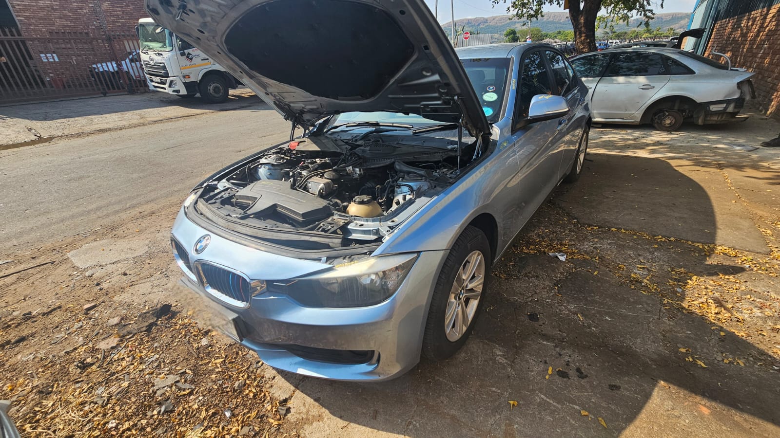 2012 Bmw 320i F30 preface stripping for parts used | Junk Mail