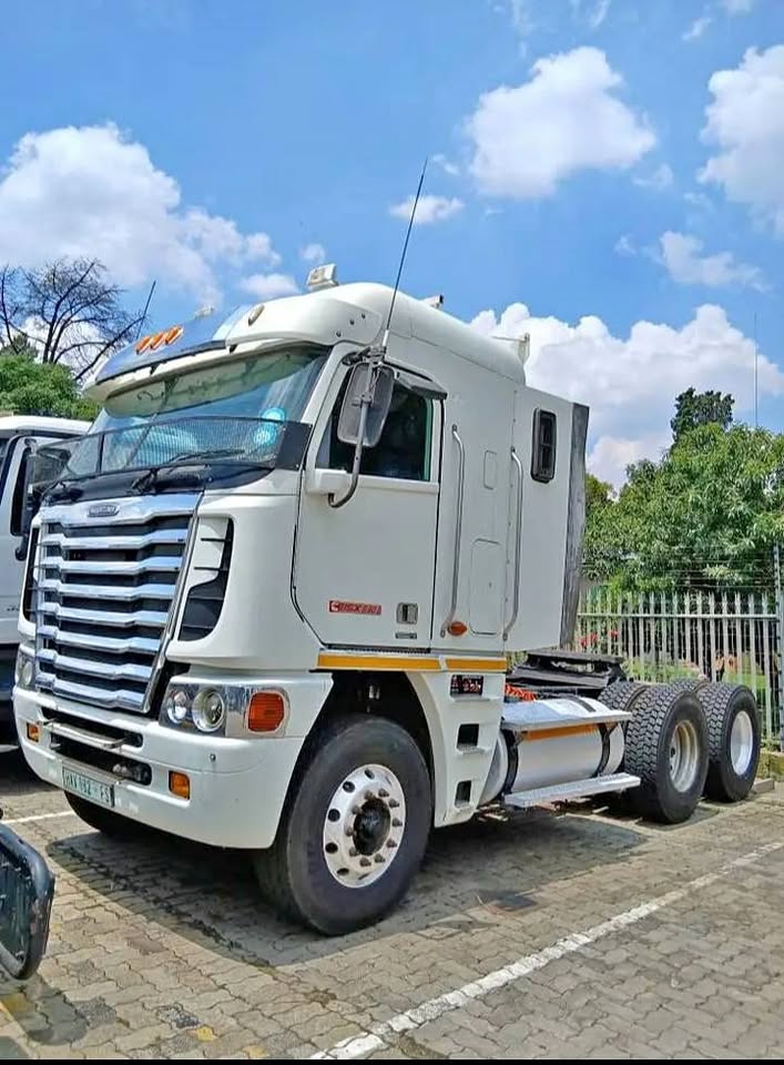 Freightliner Argosy ISX530 2014 | Junk Mail Marketplace