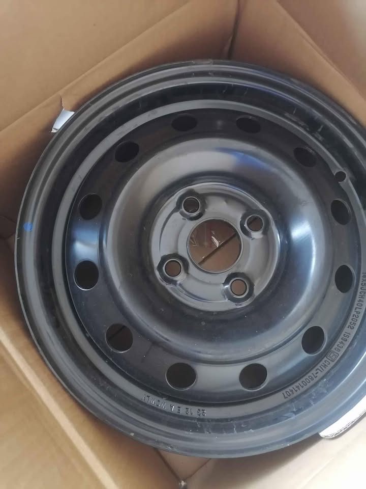 Np200 Steel Rims | Junk Mail Marketplace