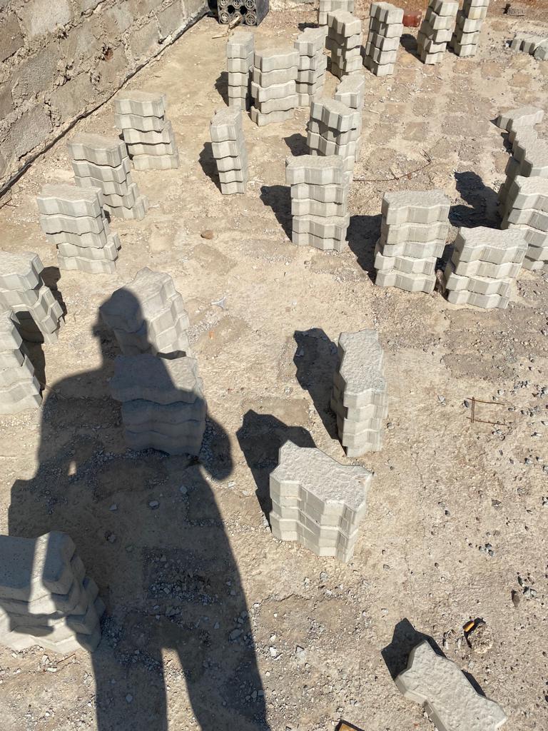 Heavy Duty/Concrete Interlock Paving Bricks | Junk Mail Marketplace