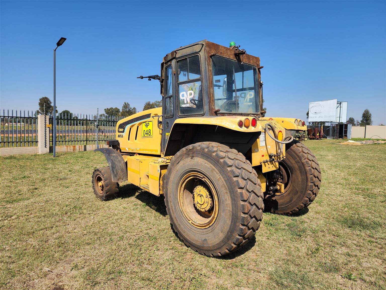 Bell Rigid Tractor 1226A Truck | Junk Mail