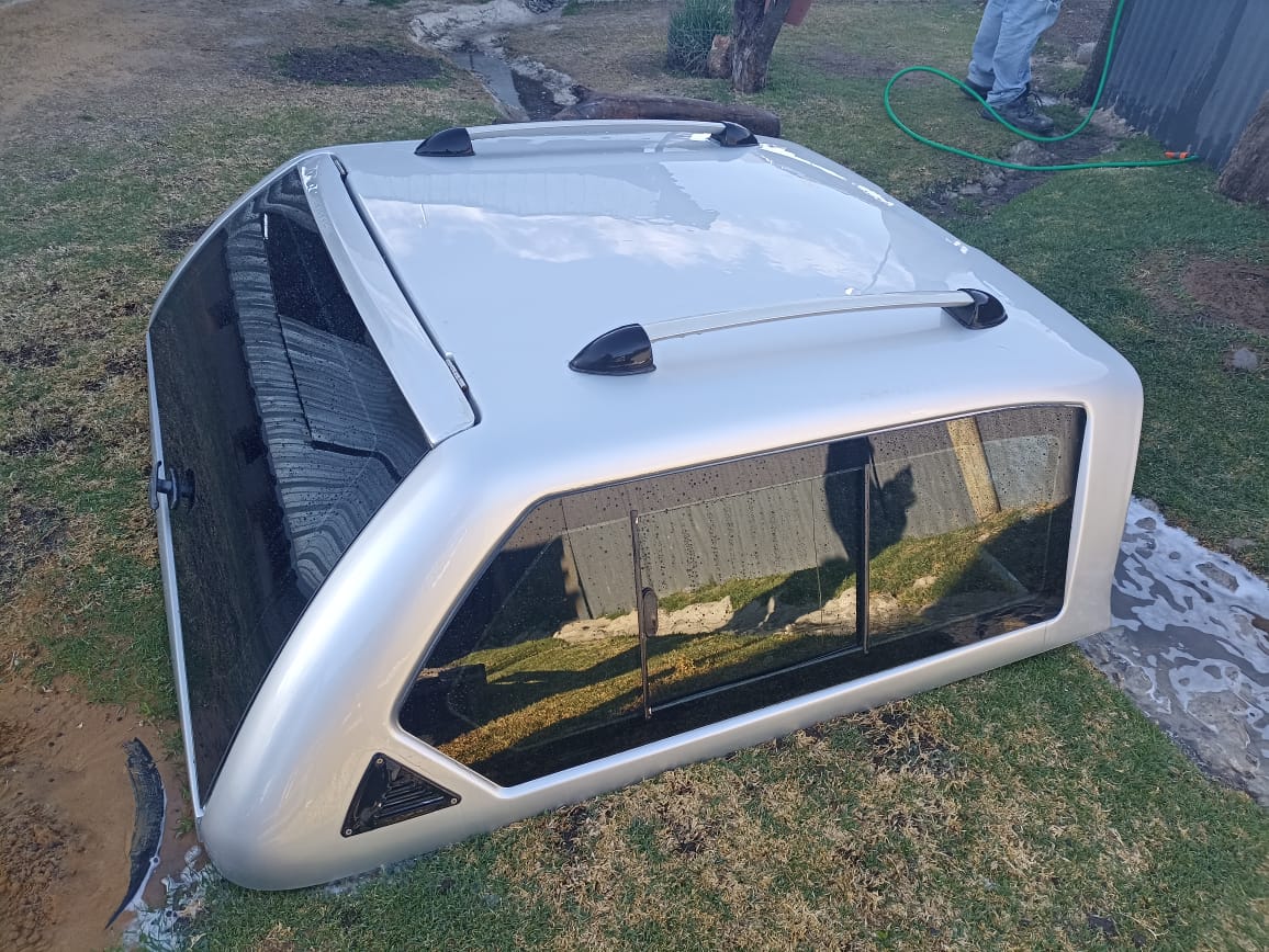 Ford ranger t6 double cab silver Beekman canopy for sale. | Junk Mail