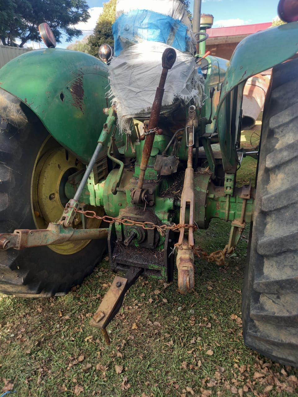 John Deere 3140 | Junk Mail