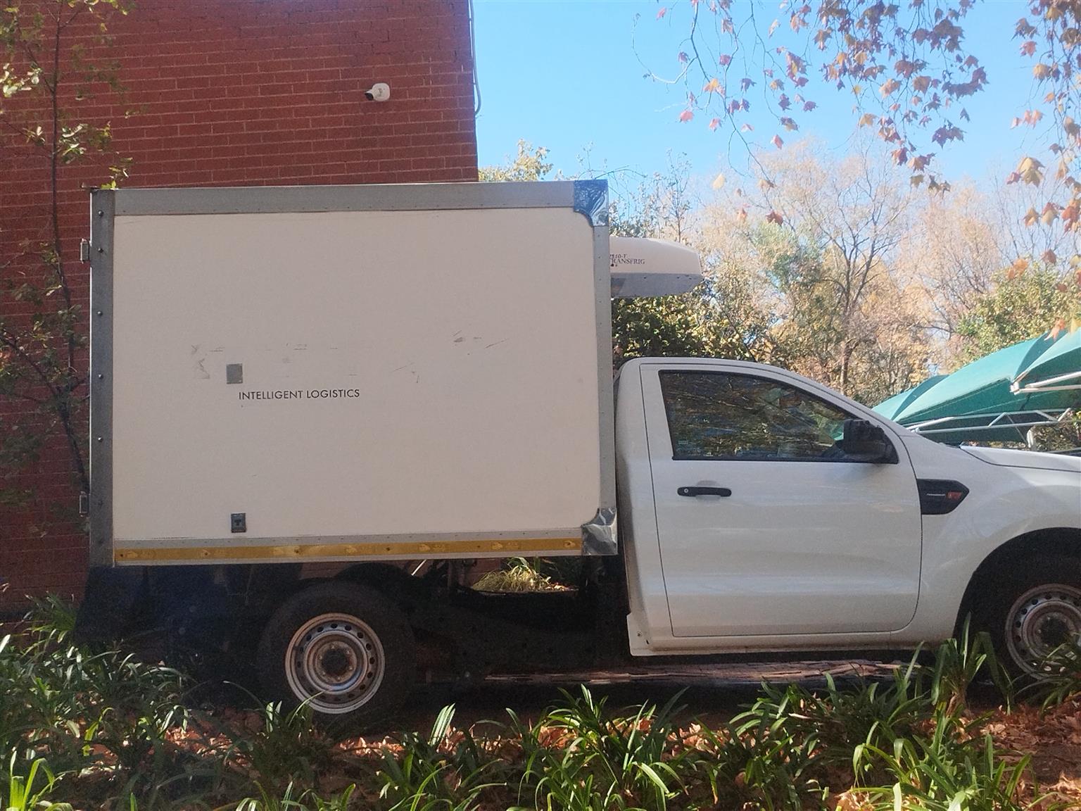 Refrigerated freezer box with complete transfrig set | Junk Mail ...