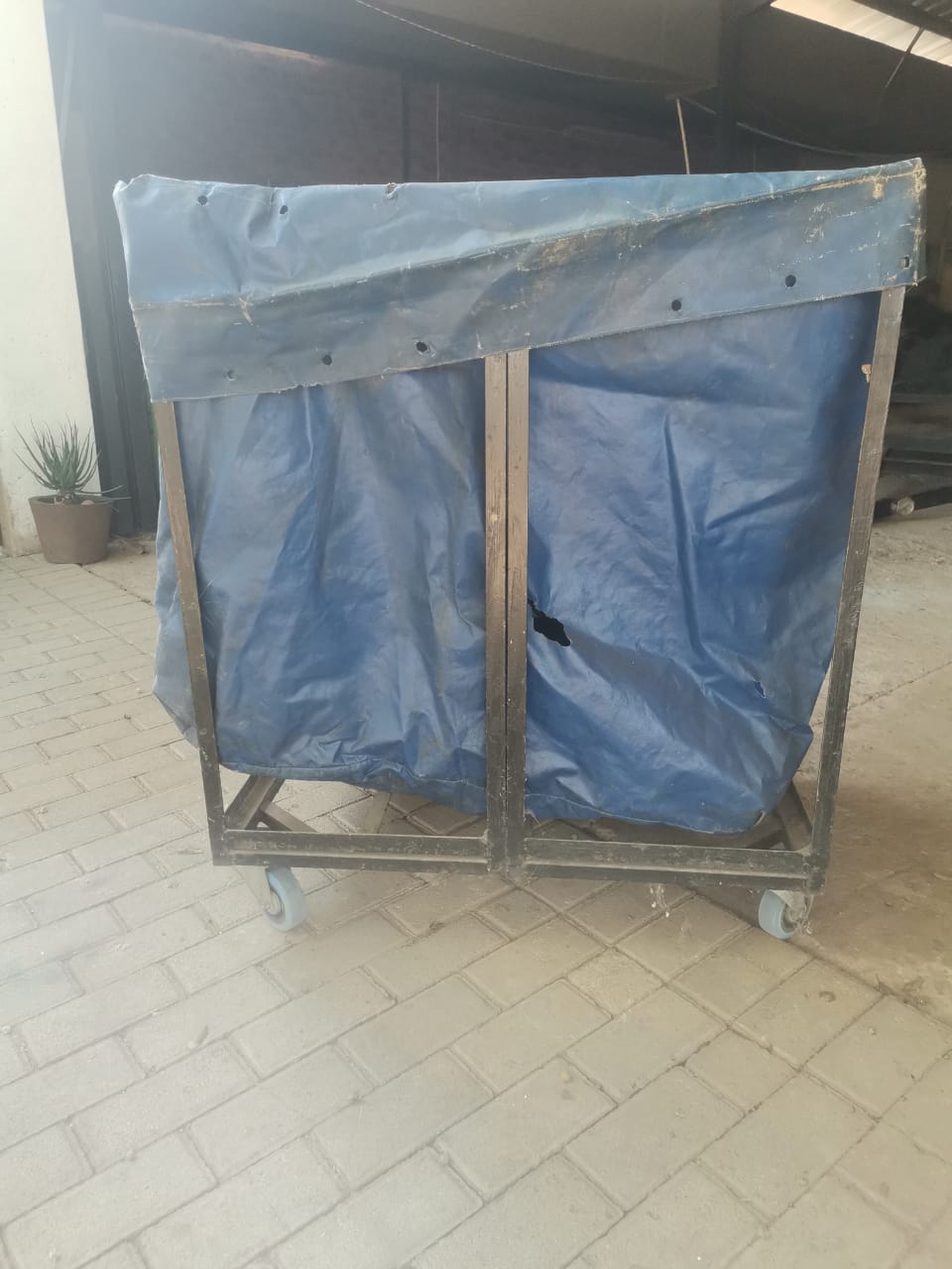 Great Laundry Trolleys on wheels including Blue Canvas Baggs | Junk ...