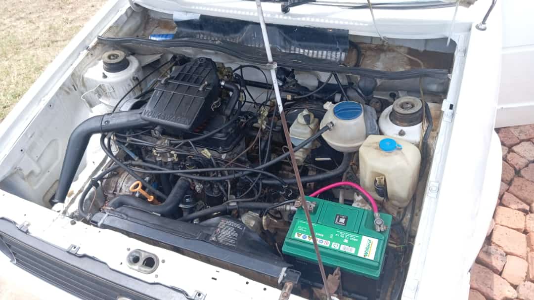 2000 model Volkswagen citi golf 1.4 carb fuel saver | Junk Mail