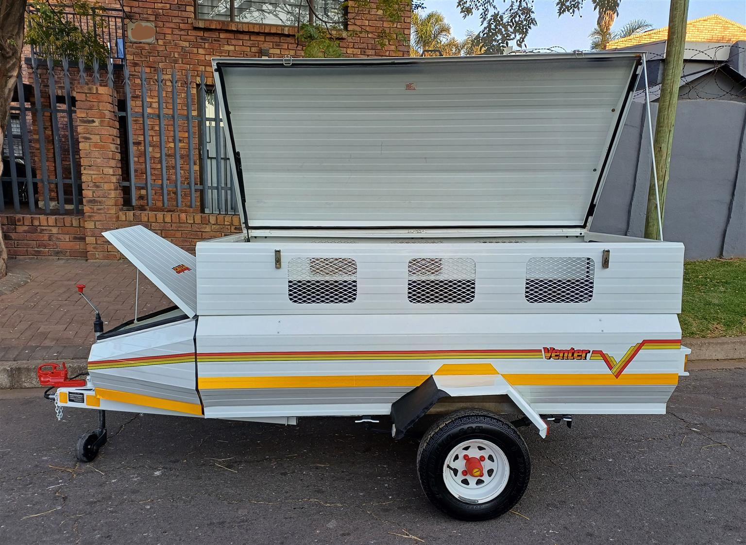 Venter GTE 7 Foot Trailer with Rubberized Bak. | Junk Mail Marketplace