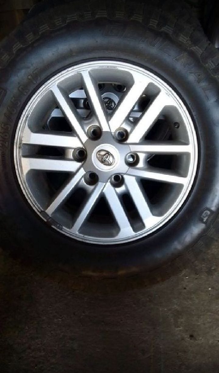 Toyota Fortuner/Hilux Rims and Tyres(full set of 4) | Junk Mail