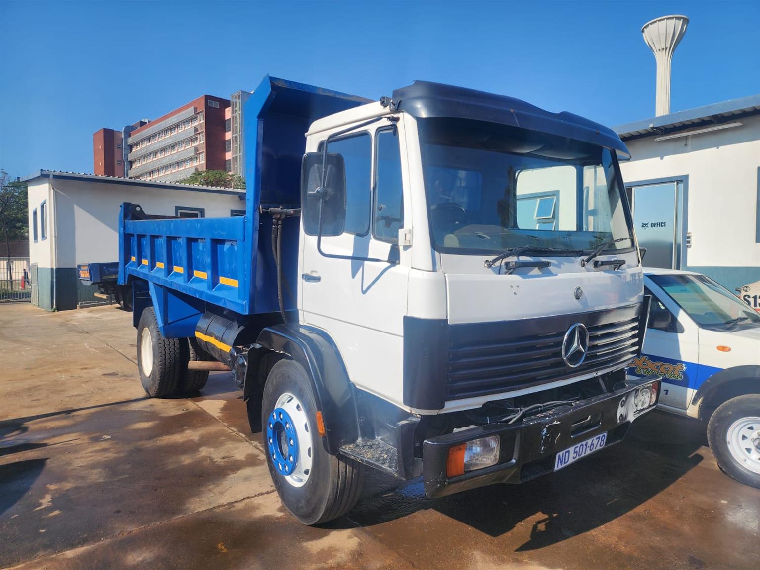 1617 Merc Benz Econo Tipper | Junk Mail