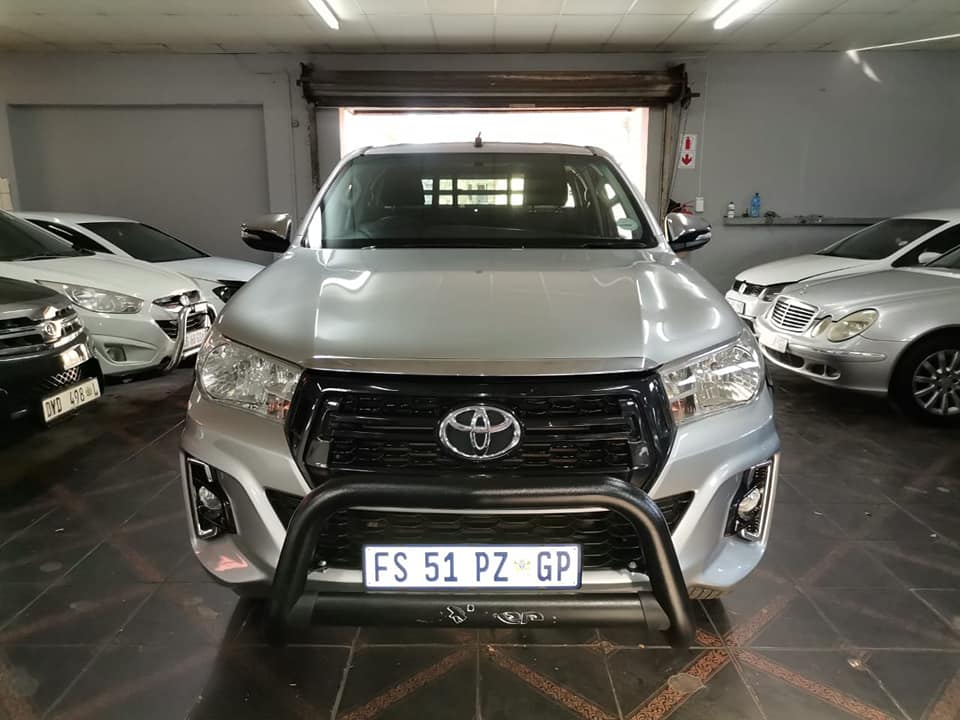 2017 Toyota Hilux 2.4 GD6 Extra Cab 4x2 Manual, Diesel, Service book ...