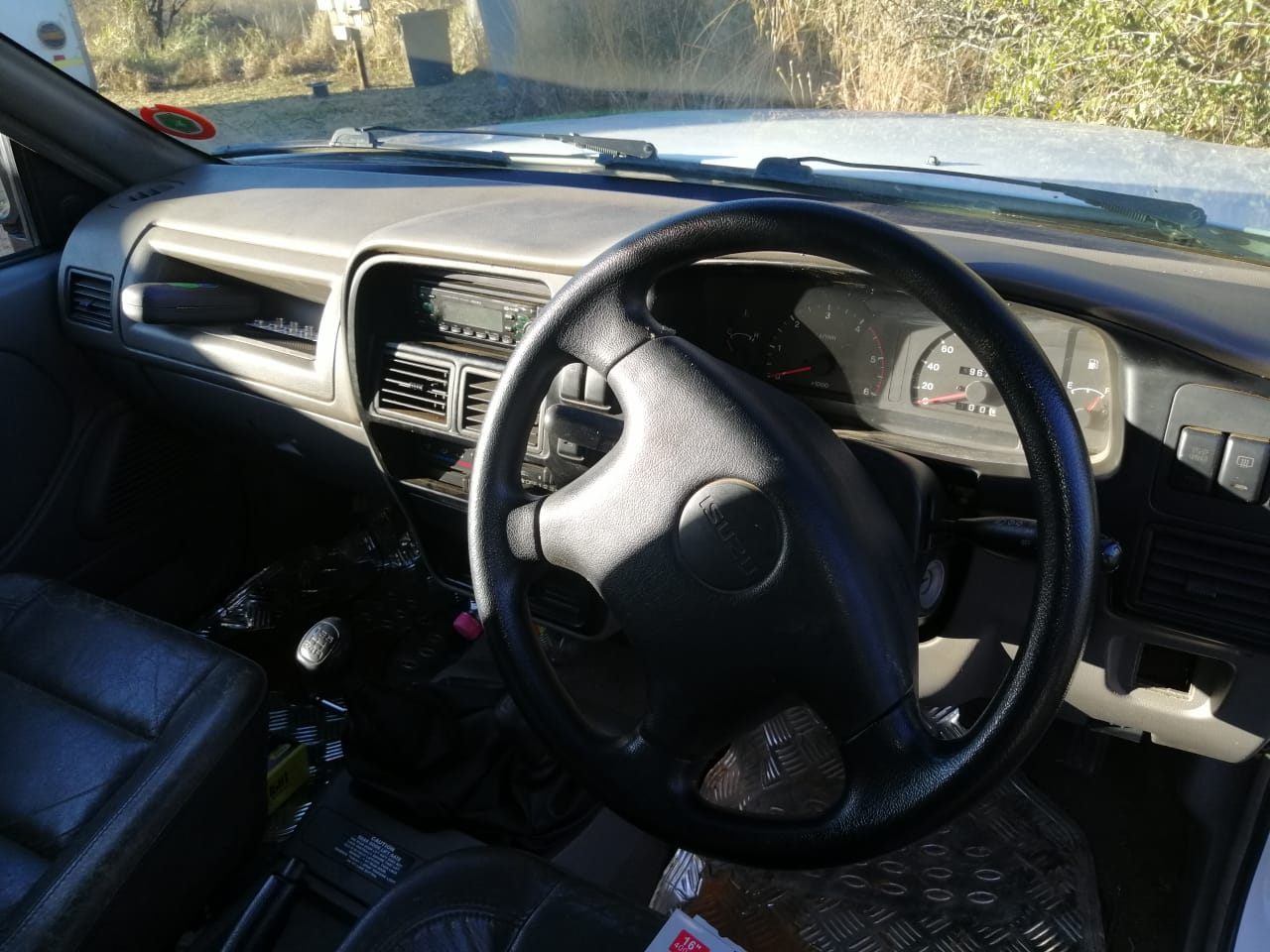 Isuzu frontier 4x4 280 | Junk Mail Marketplace