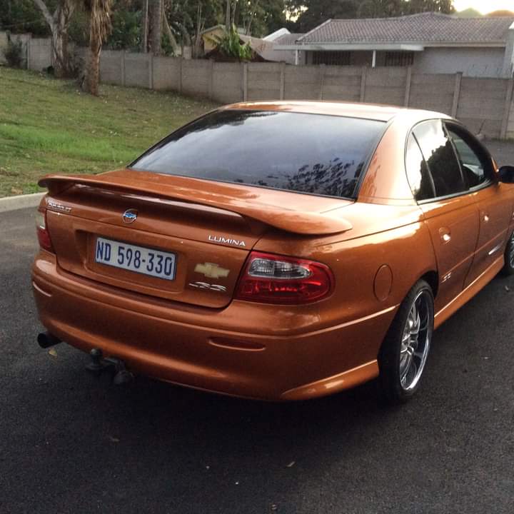 2001 cherv lumina 6 speed 5.7 v8 with 20 inch rims leather interior ...