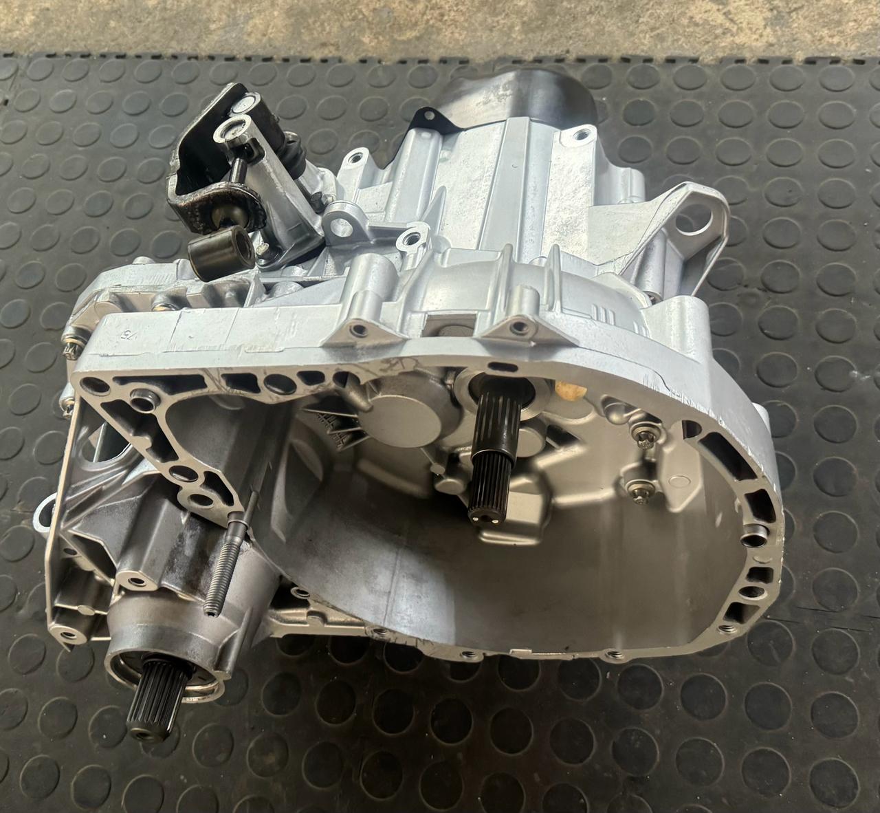 RENAULT SANDERO 1.6 5SPD GEARBOX | Junk Mail Marketplace