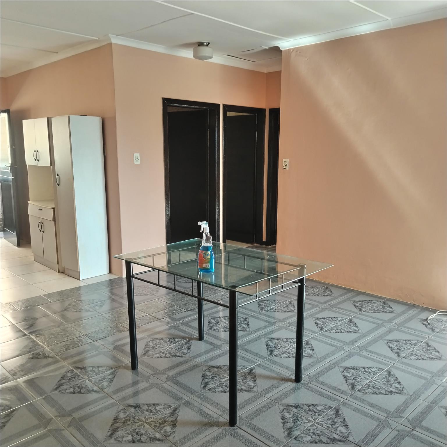 Beautiful outhouse for rent | Junk Mail