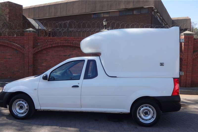 Nissan NP200 Canopy Beekman Spacesaver / Nosecone (Latest) SKU:030-001 ...