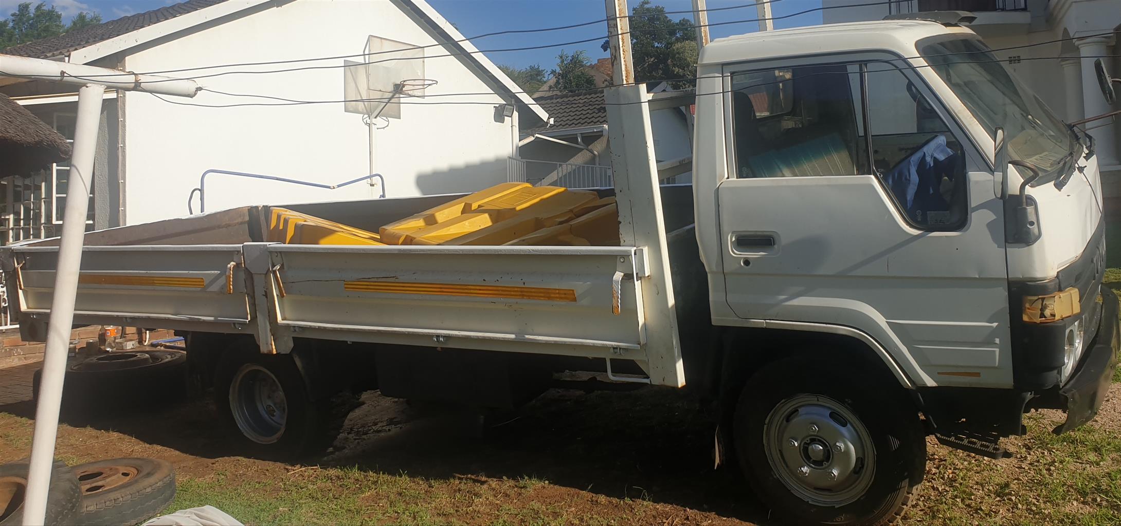 Toyota Dyna New engine, good condition | Junk Mail Marketplace