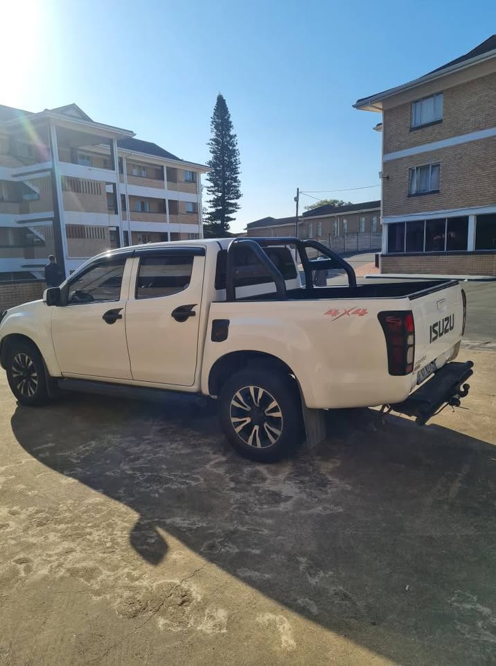 Isuzu KB250 DTec LE 4x4 | Junk Mail Marketplace