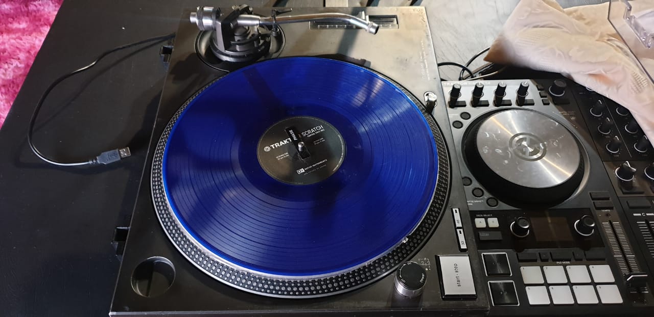 Technics SL1210s With Original Dust Covers | Junk Mail Marketplace