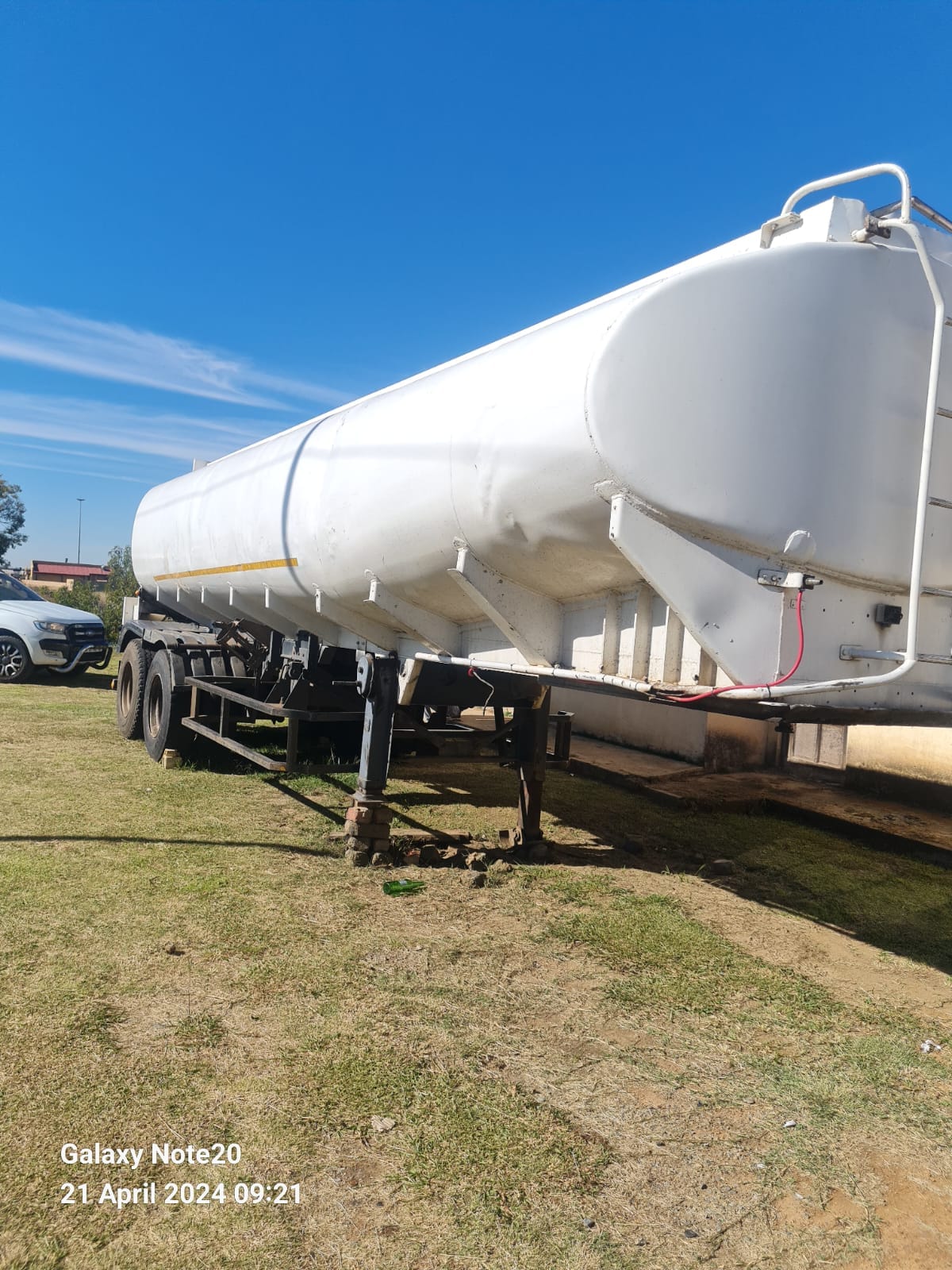 FUEL TANKER 2 AXLE 25000LITER 1999 | Junk Mail