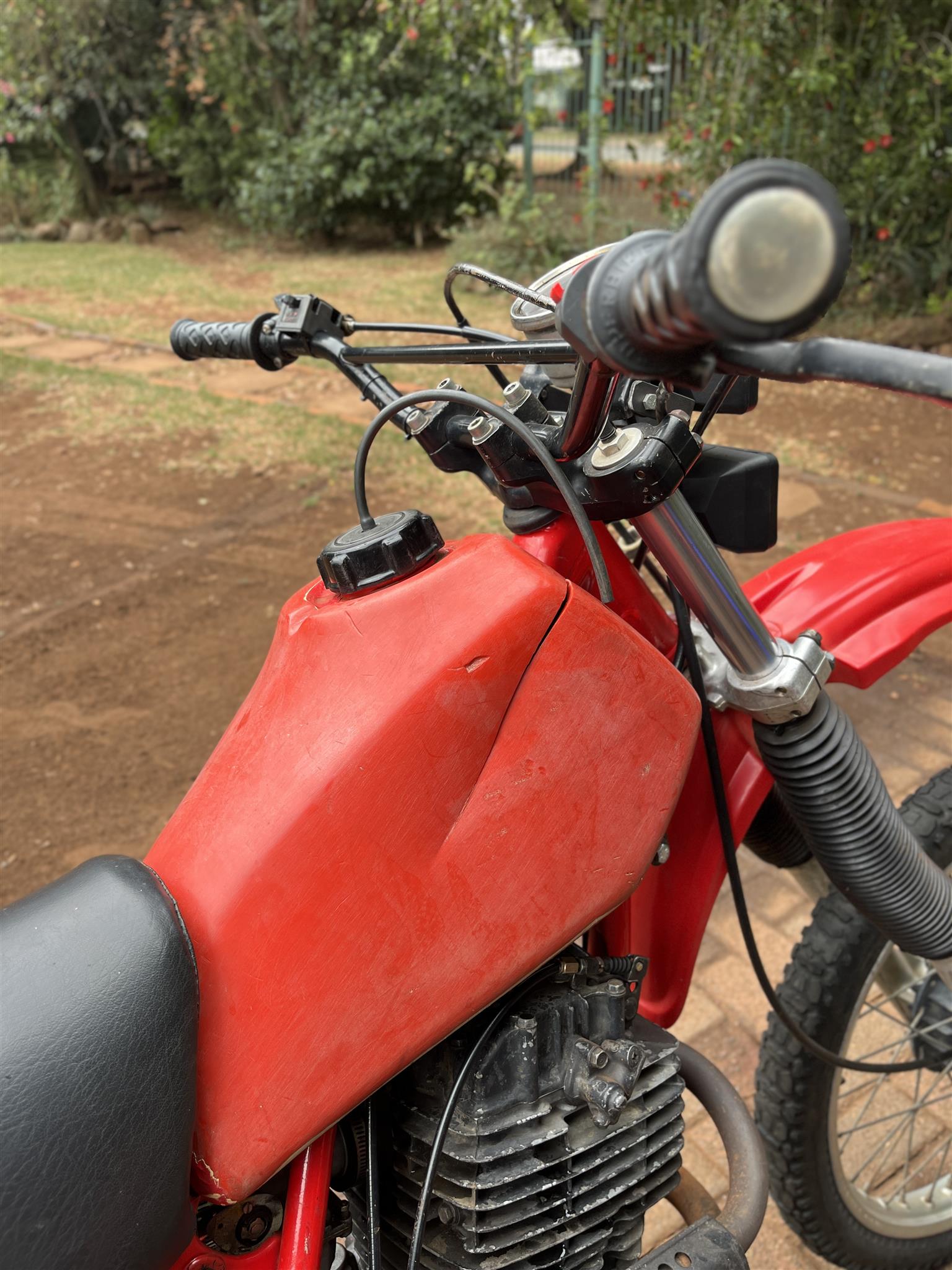 1983 HONDA XR500 and YAMAHA XT550 | Junk Mail Marketplace