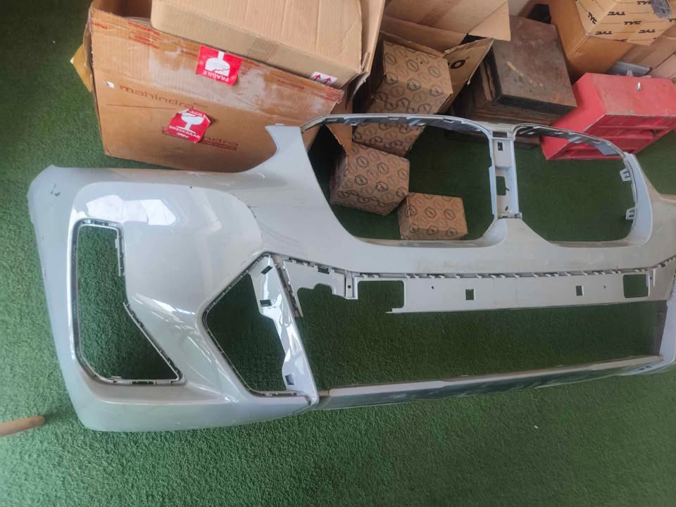 Used BMW GO1 front bumper 2023 for sale in Gauteng | Auto Mart
