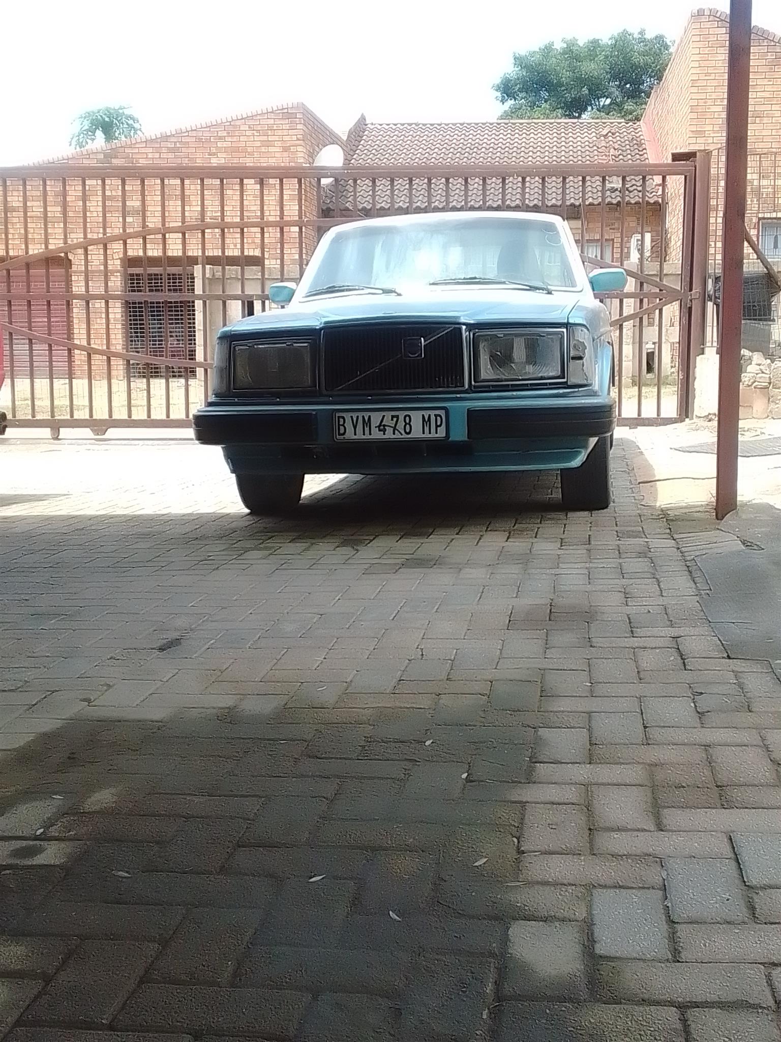 Volvo 264 GLE | Junk Mail Marketplace