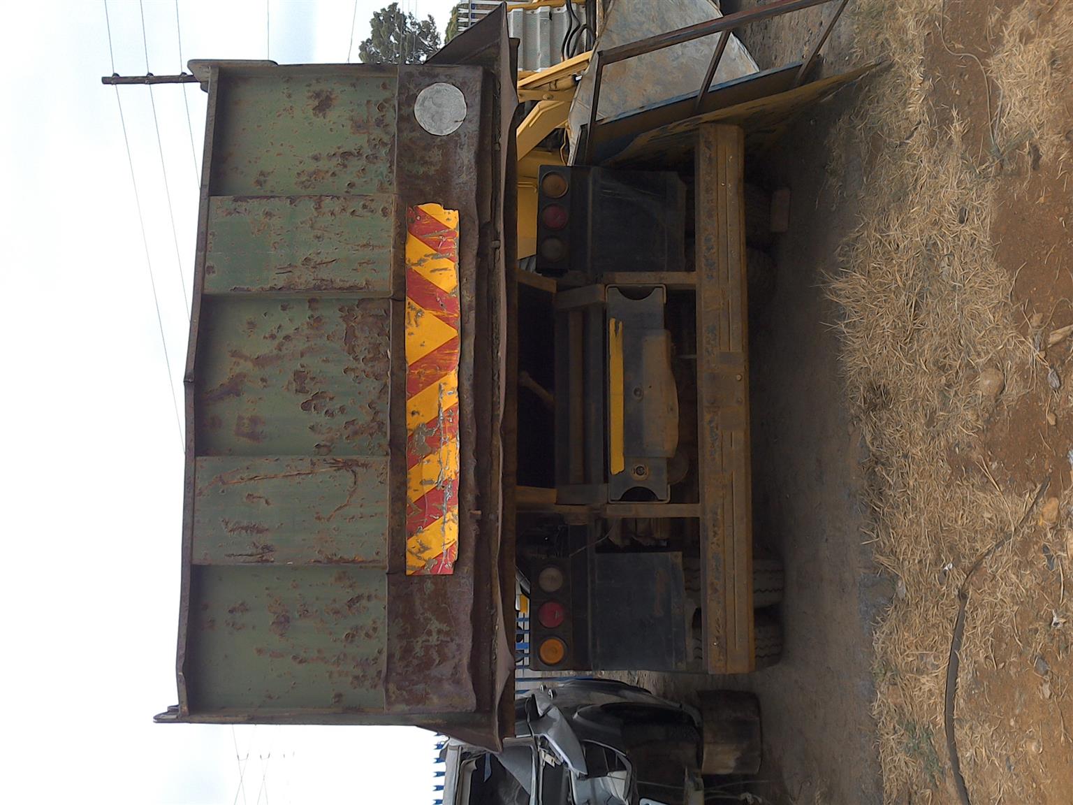 Selling FAW tipper truck engine parts laying loose but i have ...