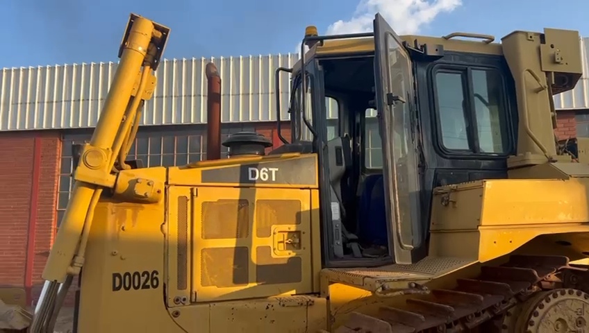 2009 CAT D6T DOZER | Junk Mail Marketplace