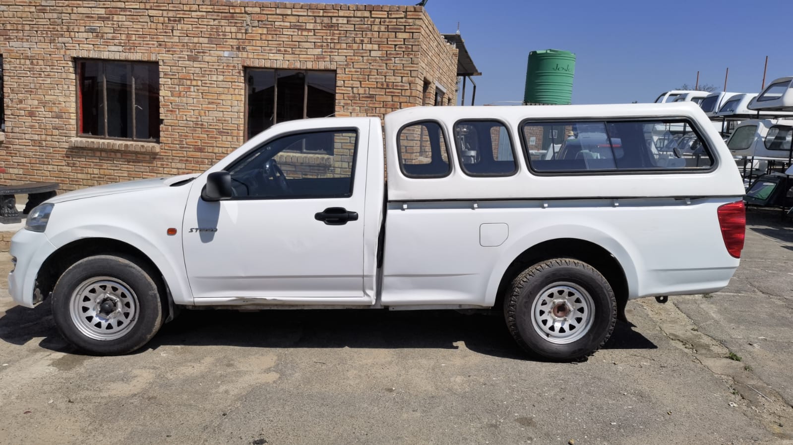 GWM STEED 5 SINGLE CAB WIHT WINDOWS CANOPY FOR SALE!!!! | Junk Mail ...
