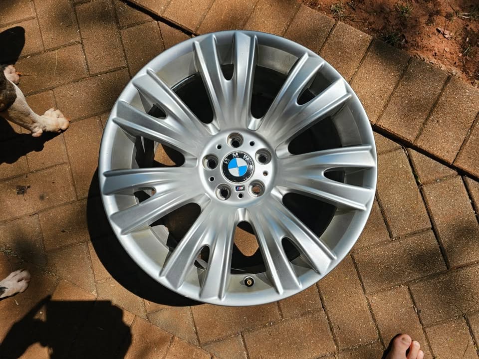 BMW X5 Motorsport Mags/ Rims for sale | Junk Mail Marketplace