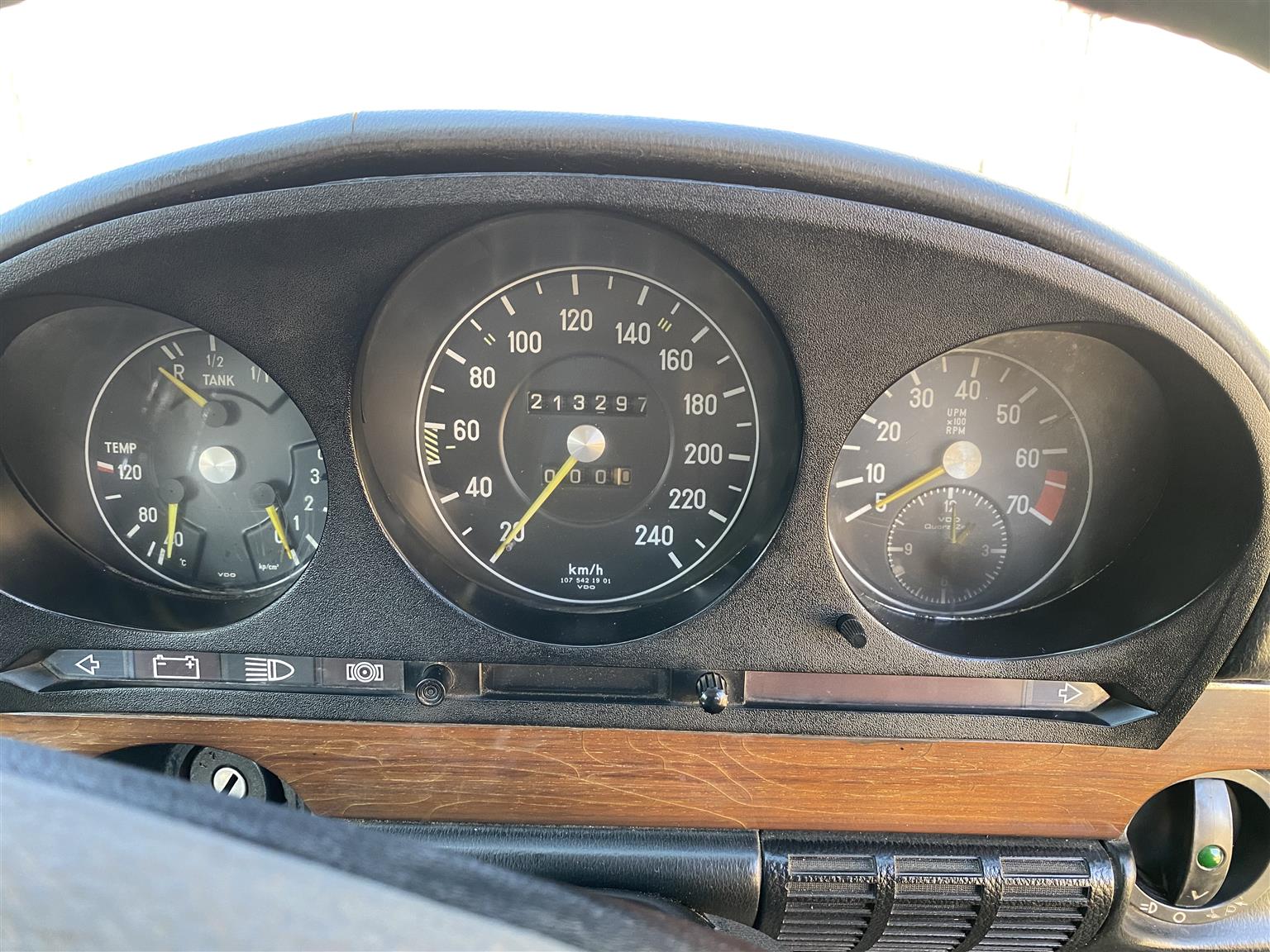 1975 Mercedes Benz 350SE | Junk Mail Marketplace