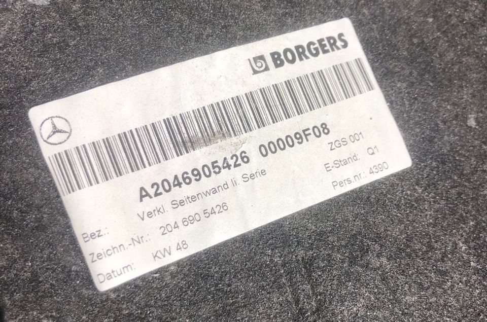 Mercedes Benz w204 left side trunk trim | Junk Mail