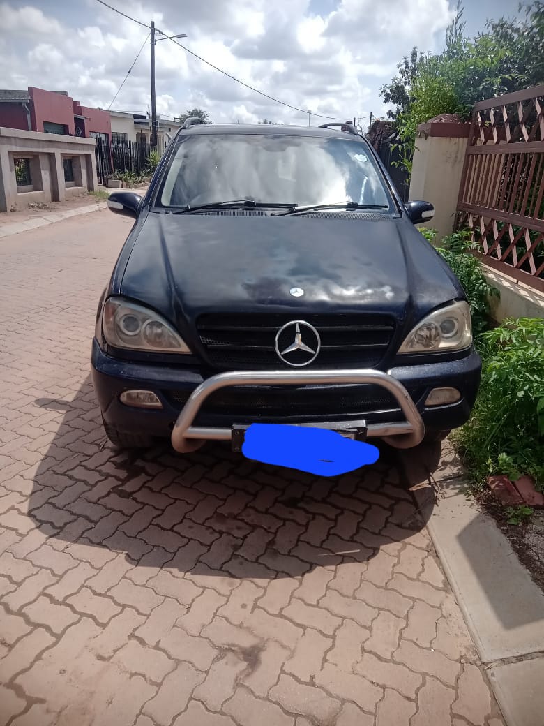 It's a Mercedes 2006 model, W163 ML320. | Junk Mail Marketplace