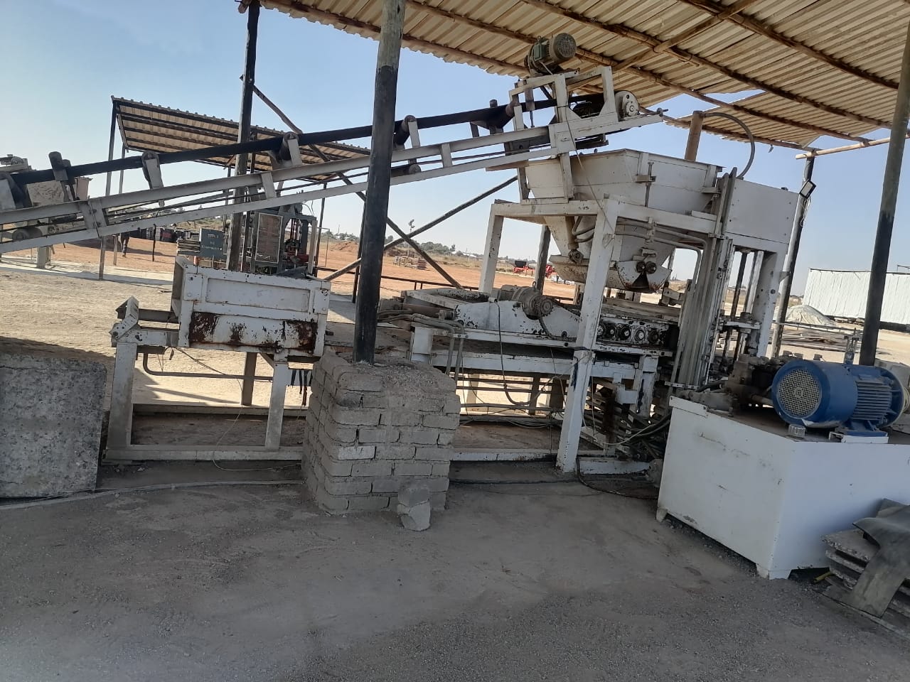 HUATONG BLOCK MAKING MACHINE | Junk Mail Marketplace