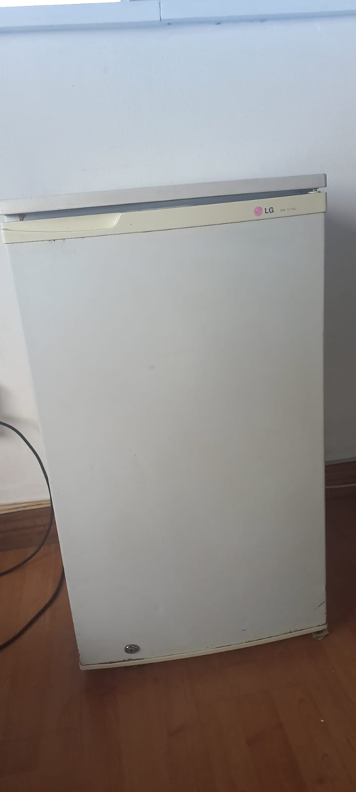 LG Mini Bar Fridge | Junk Mail Marketplace