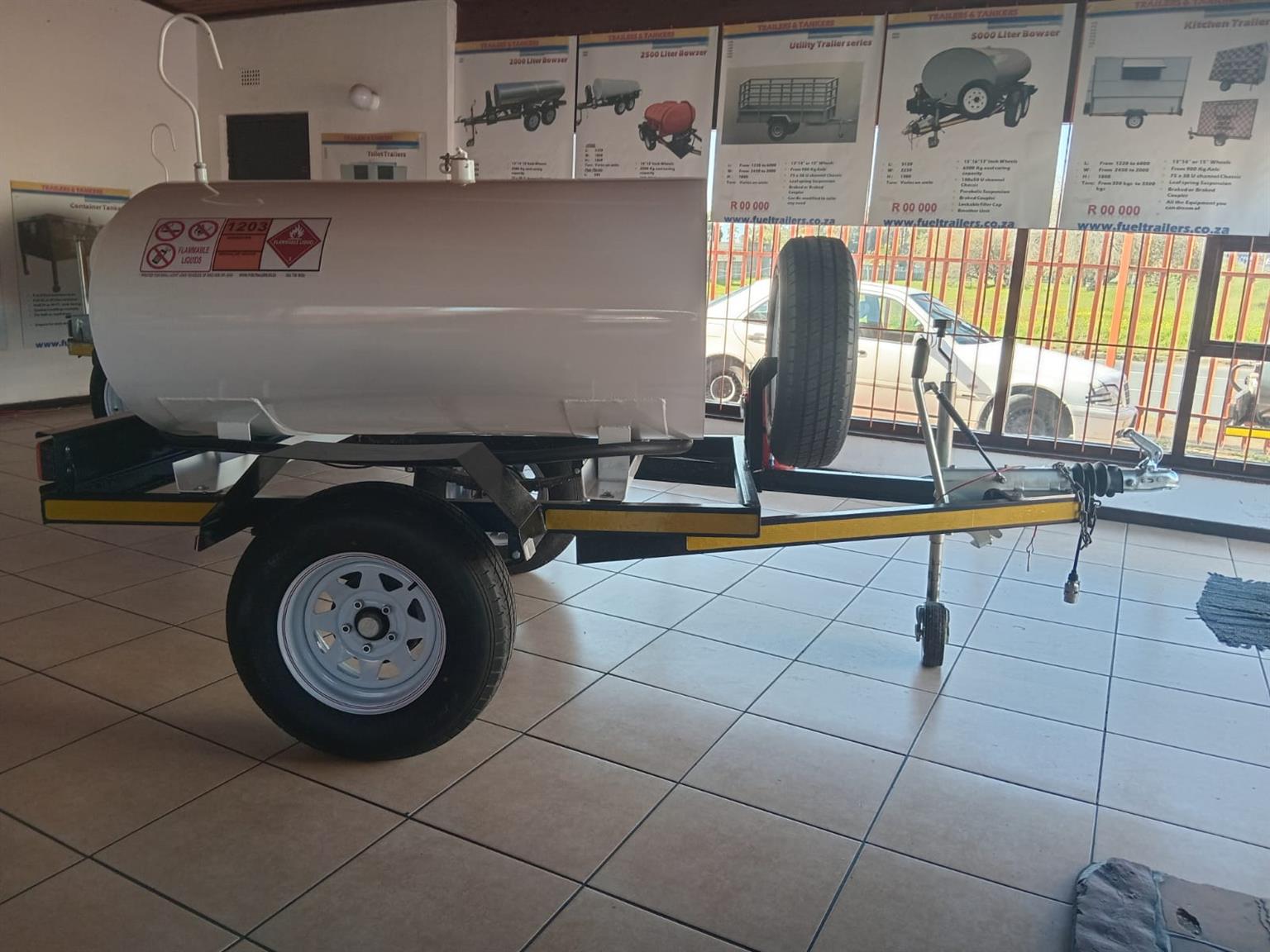 Stainless Steel bowser/trailer/mini tanker (1000liter) | Junk Mail ...